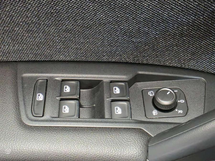 Black SEAT Tarraco 2019 in Jonava, with an engine capacity of 2.00 L and mileage of 258 thousand km for 16750 €, photo 36 on AUTOMOTO.COM.LV
