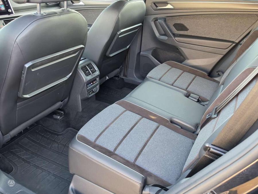 Black SEAT Tarraco 2019 in Jonava, with an engine capacity of 2.00 L and mileage of 258 thousand km for 16750 €, photo 40 on AUTOMOTO.COM.LV