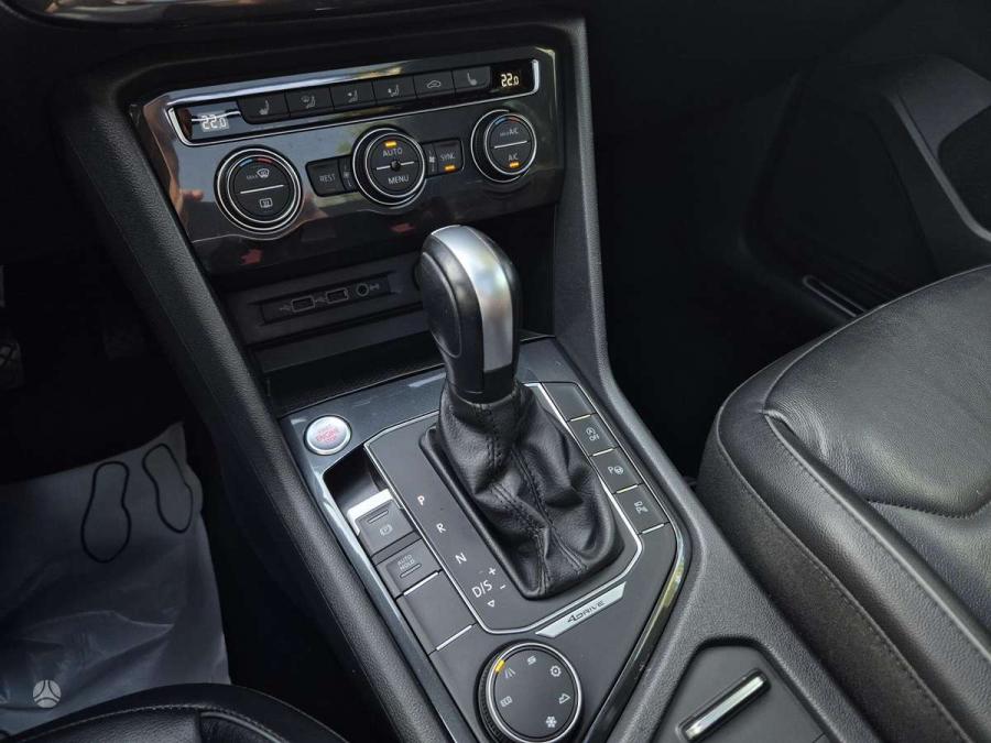 Black SEAT Tarraco 2019 in Taurage, with an engine capacity of 1.97 L and mileage of 188 thousand km for 19500 €, photo 13 on AUTOMOTO.COM.LV