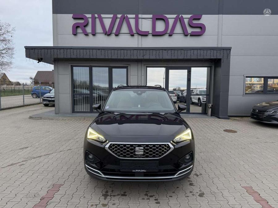 Black SEAT Tarraco 2020 in Siauliai, with an engine capacity of 1.50 L and mileage of 191 thousand km for 19990 €, photo 1 on AUTOMOTO.COM.LV