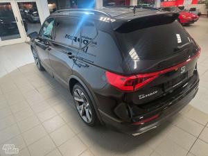 Black SEAT Tarraco 2021 in Kaunas, with an engine capacity of 2.00 L and mileage of 96 thousand km for 32679 €, photo 3 on AUTOMOTO.COM.LV