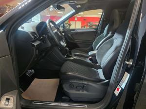Black SEAT Tarraco 2021 in Kaunas, with an engine capacity of 2.00 L and mileage of 96 thousand km for 32679 €, photo 6 on AUTOMOTO.COM.LV
