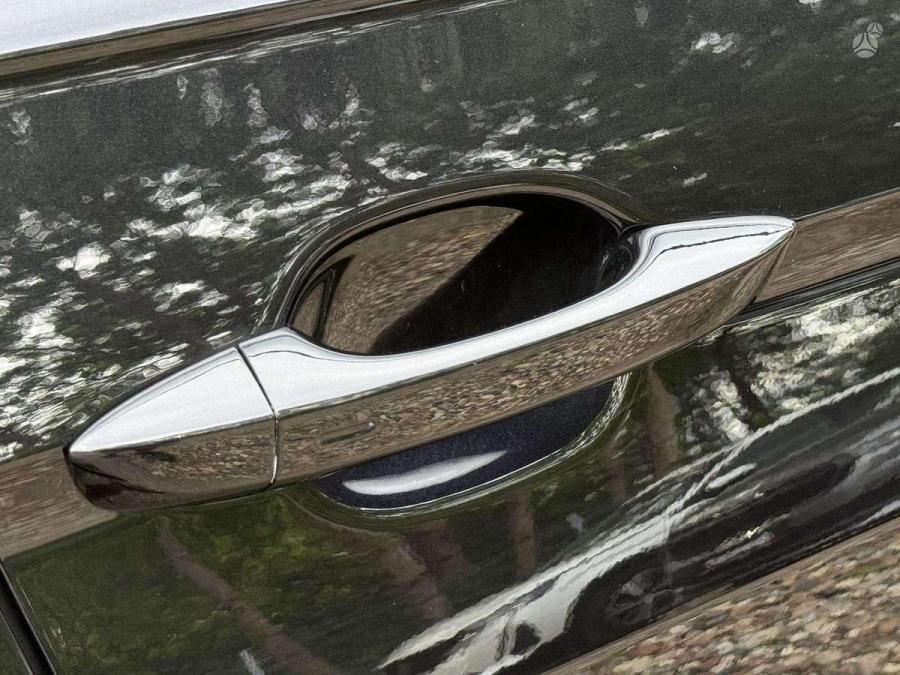 Black SEAT Tarraco 2021 in Vilnius, with an engine capacity of 1.50 L and mileage of 200 thousand km for 16990 €, photo 12 on AUTOMOTO.COM.LV