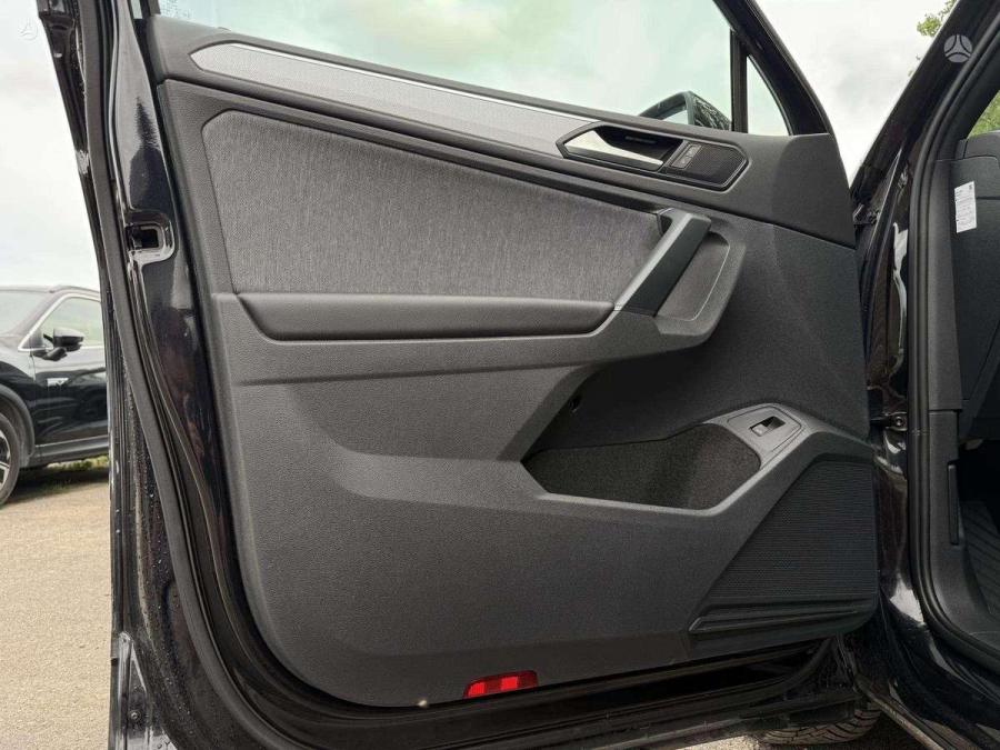 Black SEAT Tarraco 2021 in Vilnius, with an engine capacity of 1.50 L and mileage of 200 thousand km for 16990 €, photo 14 on AUTOMOTO.COM.LV