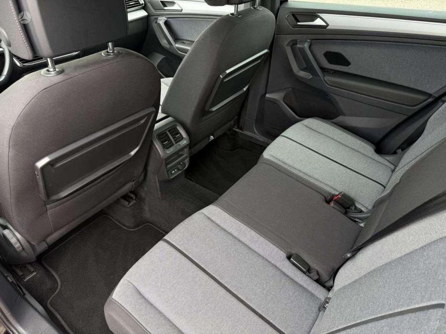 Black SEAT Tarraco 2021 in Vilnius, with an engine capacity of 1.50 L and mileage of 200 thousand km for 16990 €, photo 18 on AUTOMOTO.COM.LV