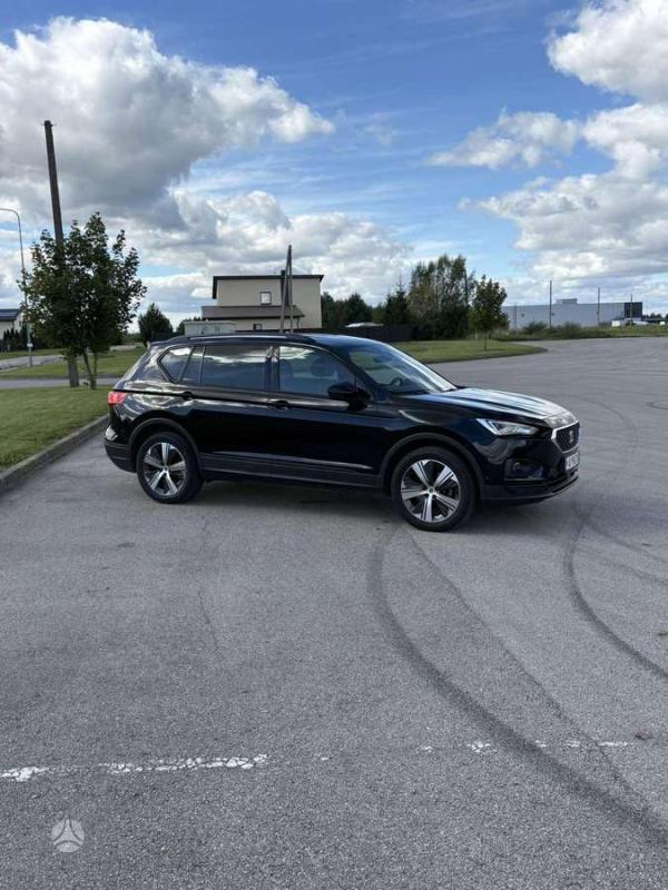 Black SEAT Tarraco 2021 in Panevezys, with an engine capacity of 1.97 L and mileage of 96 thousand km for 21500 €, photo 5 on AUTOMOTO.COM.LV