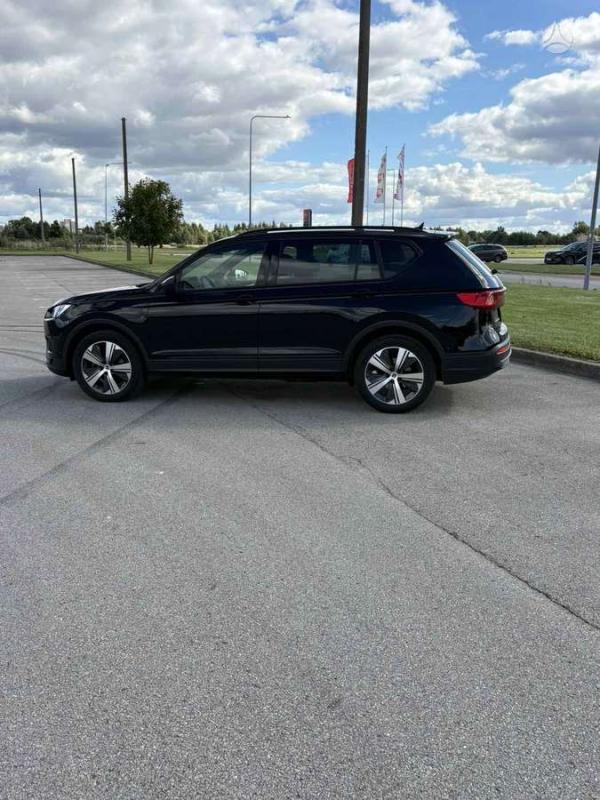 Black SEAT Tarraco 2021 in Panevezys, with an engine capacity of 1.97 L and mileage of 96 thousand km for 21500 €, photo 8 on AUTOMOTO.COM.LV