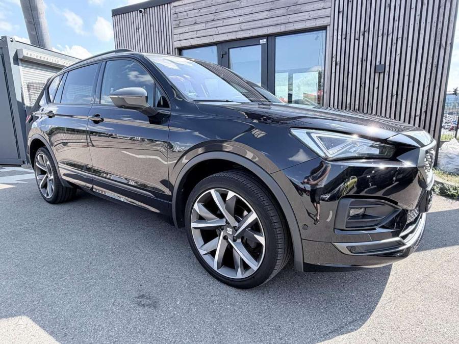 Black SEAT Tarraco 2022 in Vilnius, with an engine capacity of 1.97 L and mileage of 176 thousand km for 17800 €, photo 3 on AUTOMOTO.COM.LV