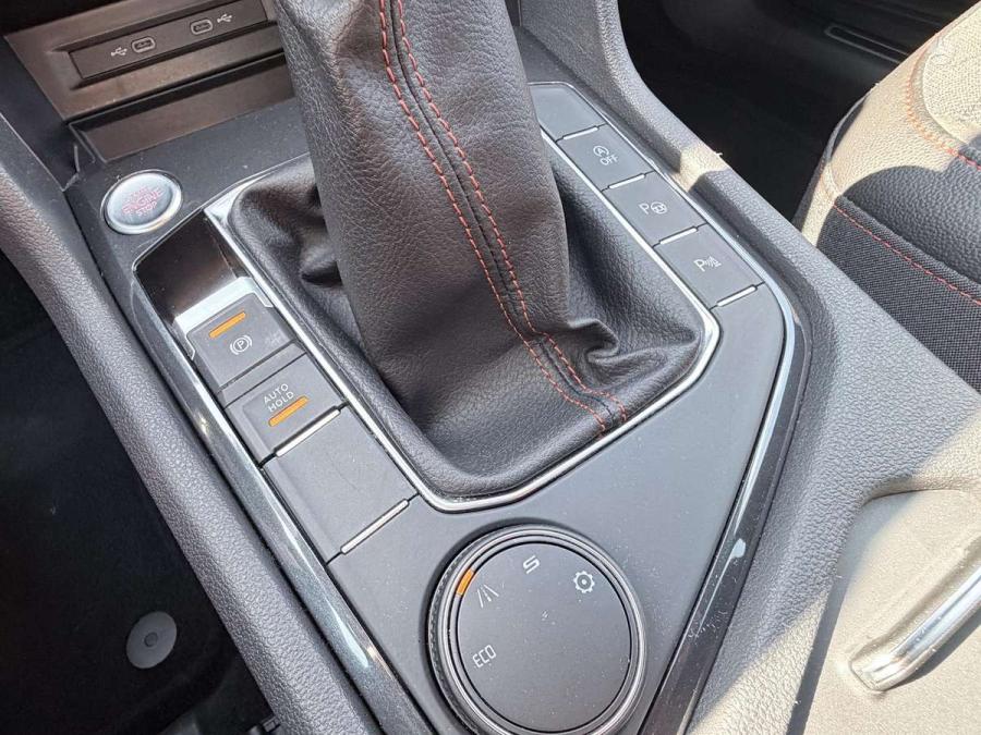 Black SEAT Tarraco 2022 in Vilnius, with an engine capacity of 1.97 L and mileage of 176 thousand km for 17800 €, photo 12 on AUTOMOTO.COM.LV