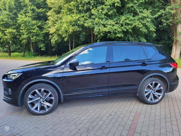Black SEAT Tarraco 2022 in Taurage, with an engine capacity of 1.97 L and mileage of 274 thousand km for 17900 €, photo 8 on AUTOMOTO.COM.LV