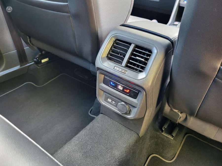Black SEAT Tarraco 2022 in Taurage, with an engine capacity of 1.97 L and mileage of 274 thousand km for 17900 €, photo 15 on AUTOMOTO.COM.LV