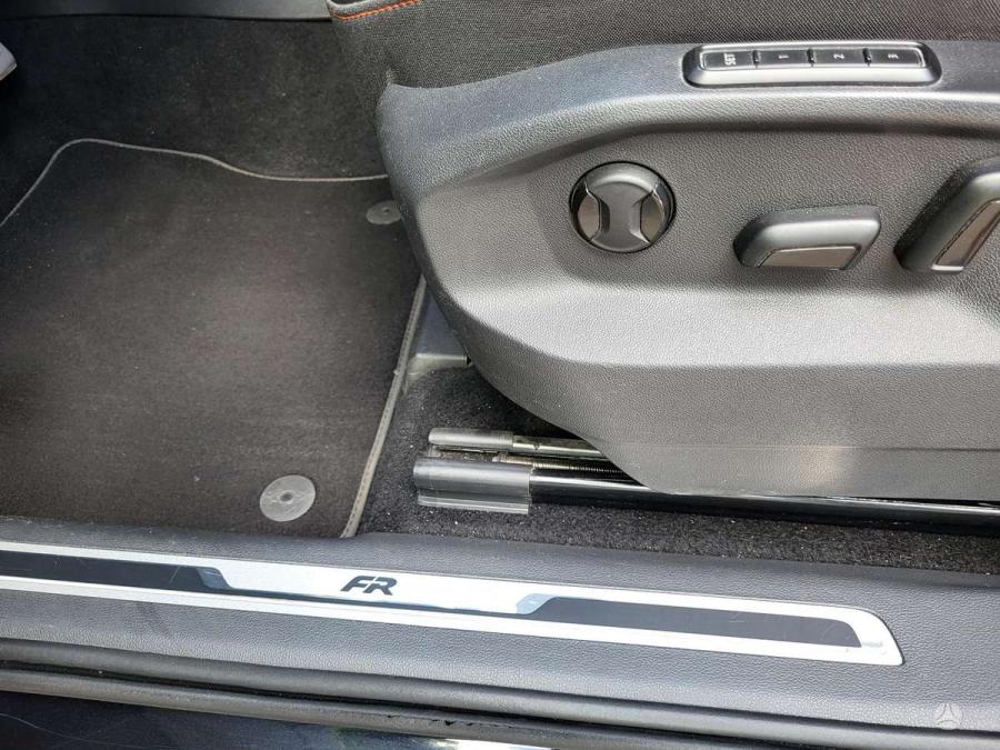 Black SEAT Tarraco 2022 in Taurage, with an engine capacity of 1.97 L and mileage of 274 thousand km for 17900 €, photo 16 on AUTOMOTO.COM.LV