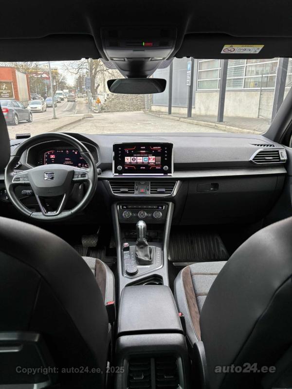Black SEAT Tarraco 2019 in Tallinn, with an engine capacity of 2.00 L and mileage of 128 thousand km for 24900 €, photo 9 on AUTOMOTO.COM.LV