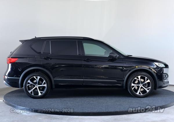 Black SEAT Tarraco 2023 in Tallinn, with an engine capacity of 1.98 L and mileage of 44 thousand km for 33900 €, photo 4 on AUTOMOTO.COM.LV