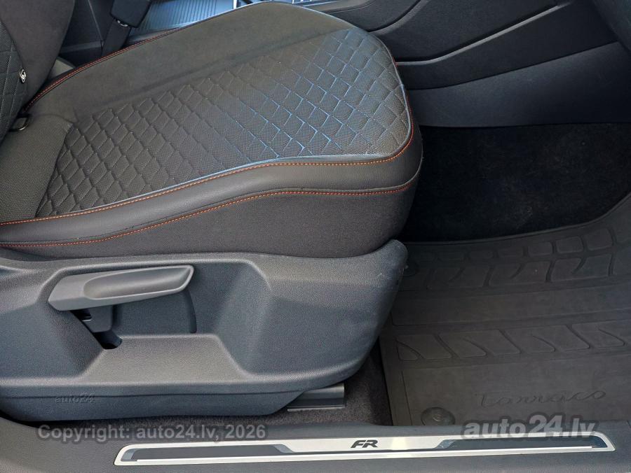 Melns SEAT Tarraco 2023 Tallina, ar dzinēja tilpumu 1.98 L un nobraukumu 44 tūkst. km par 33900 €, foto 25 vietnē AUTOMOTO.COM.LV