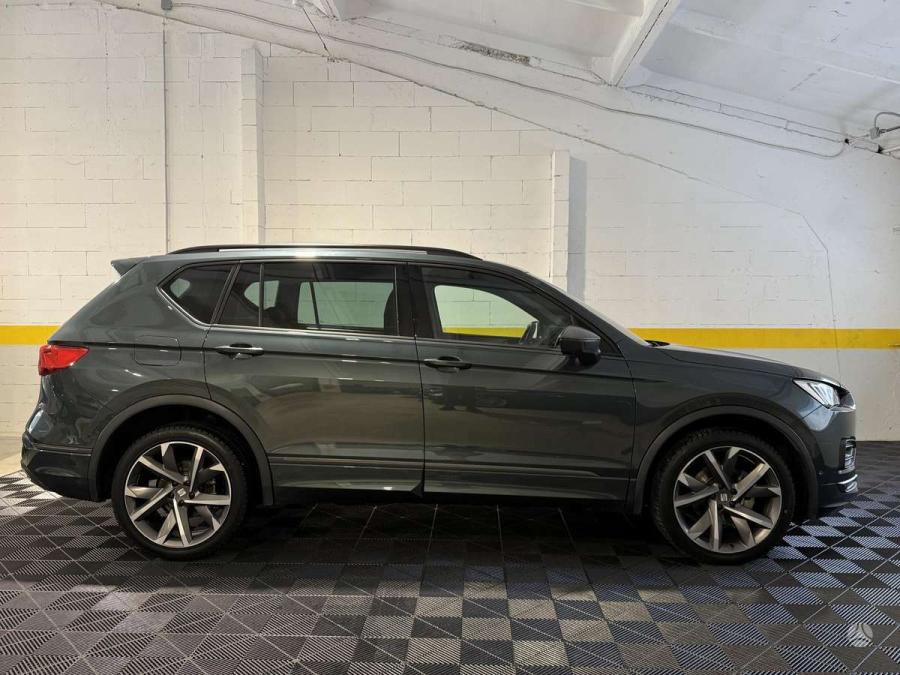 Green SEAT Tarraco 2021 in Kaunas, with an engine capacity of 1.97 L and mileage of 238 thousand km for 20700 €, photo 4 on AUTOMOTO.COM.LV