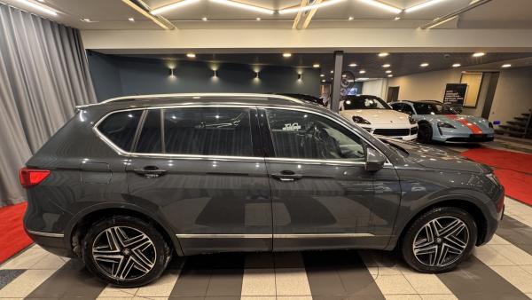 Grey SEAT Tarraco 2019 in Riga, with an engine capacity of 2.00 L and mileage of 158 thousand km for 19990 €, photo 3 on AUTOMOTO.COM.LV
