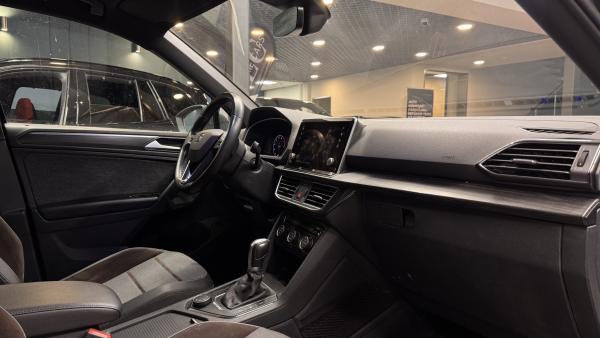 Grey SEAT Tarraco 2019 in Riga, with an engine capacity of 2.00 L and mileage of 158 thousand km for 19990 €, photo 9 on AUTOMOTO.COM.LV