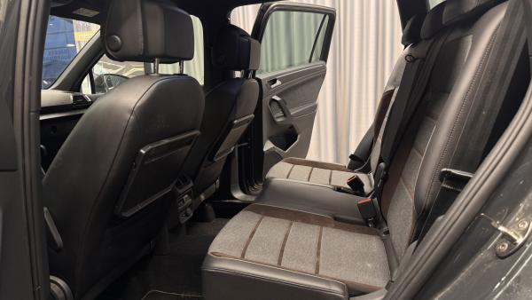 Grey SEAT Tarraco 2019 in Riga, with an engine capacity of 2.00 L and mileage of 158 thousand km for 19990 €, photo 10 on AUTOMOTO.COM.LV