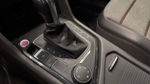 Grey SEAT Tarraco 2019 in Riga, with an engine capacity of 2.00 L and mileage of 158 thousand km for 19990 €, photo 13 on AUTOMOTO.COM.LV