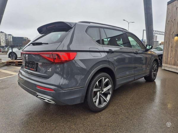 Grey SEAT Tarraco 2021 in Vilnius, with an engine capacity of 1.40 L and mileage of 180 thousand km for 21000 €, photo 3 on AUTOMOTO.COM.LV