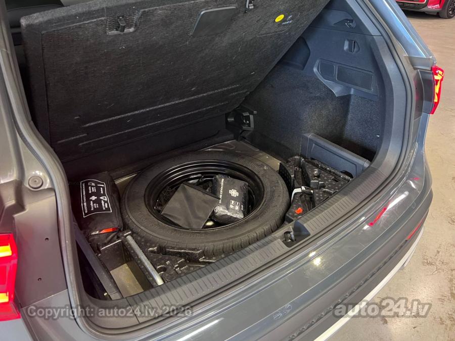 Pelēks SEAT Tarraco 2021 Tallina, ar dzinēja tilpumu 1.50 L un nobraukumu 136 tūkst. km par 17990 €, foto 8 vietnē AUTOMOTO.COM.LV