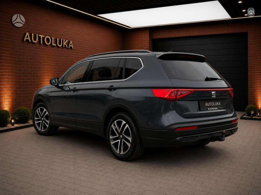 Grey SEAT Tarraco 2021 in Marijampole, with an engine capacity of 1.97 L and mileage of 172 thousand km for 20812 €, photo 3 on AUTOMOTO.COM.LV