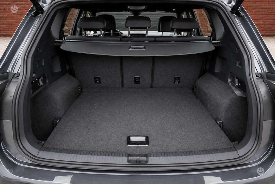Grey SEAT Tarraco 2021 in Marijampole, with an engine capacity of 1.97 L and mileage of 172 thousand km for 20812 €, photo 21 on AUTOMOTO.COM.LV