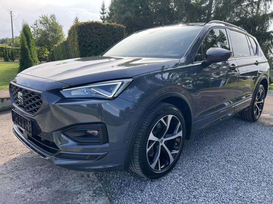 Grey SEAT Tarraco 2021 in Kaunas, with an engine capacity of 1.40 L and mileage of 47 thousand km for 22950 €, photo 5 on AUTOMOTO.COM.LV