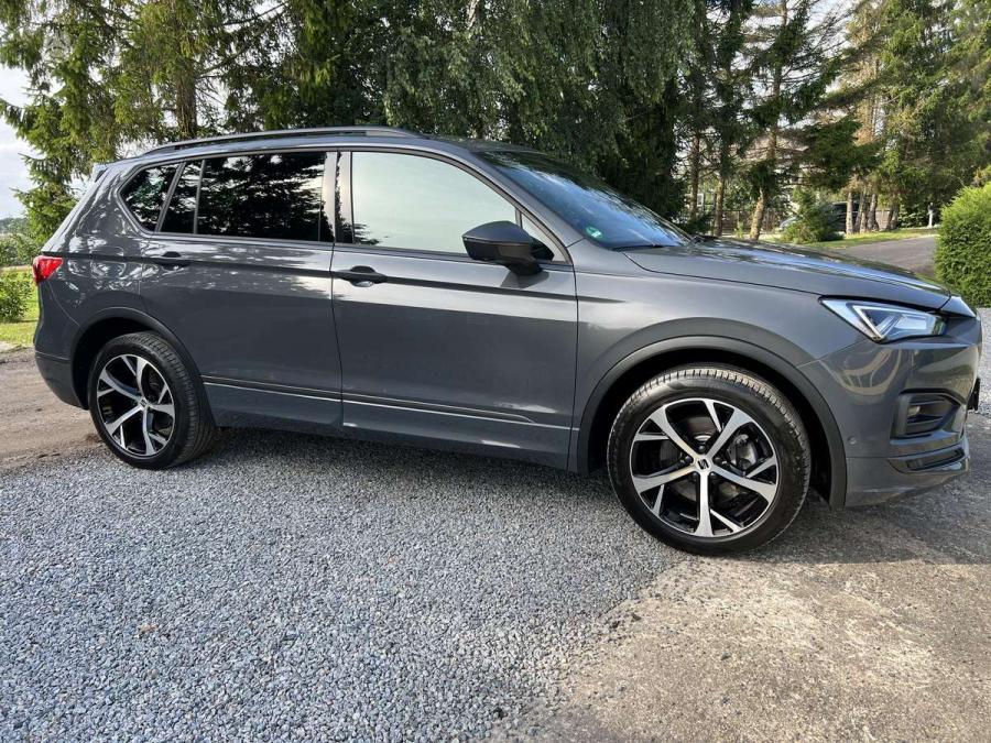Grey SEAT Tarraco 2021 in Kaunas, with an engine capacity of 1.40 L and mileage of 47 thousand km for 22950 €, photo 15 on AUTOMOTO.COM.LV