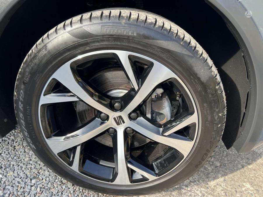 Grey SEAT Tarraco 2021 in Kaunas, with an engine capacity of 1.40 L and mileage of 47 thousand km for 22950 €, photo 20 on AUTOMOTO.COM.LV