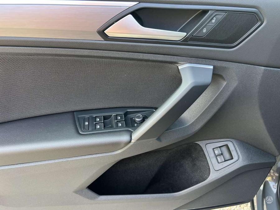 Grey SEAT Tarraco 2021 in Kaunas, with an engine capacity of 1.40 L and mileage of 47 thousand km for 22950 €, photo 44 on AUTOMOTO.COM.LV