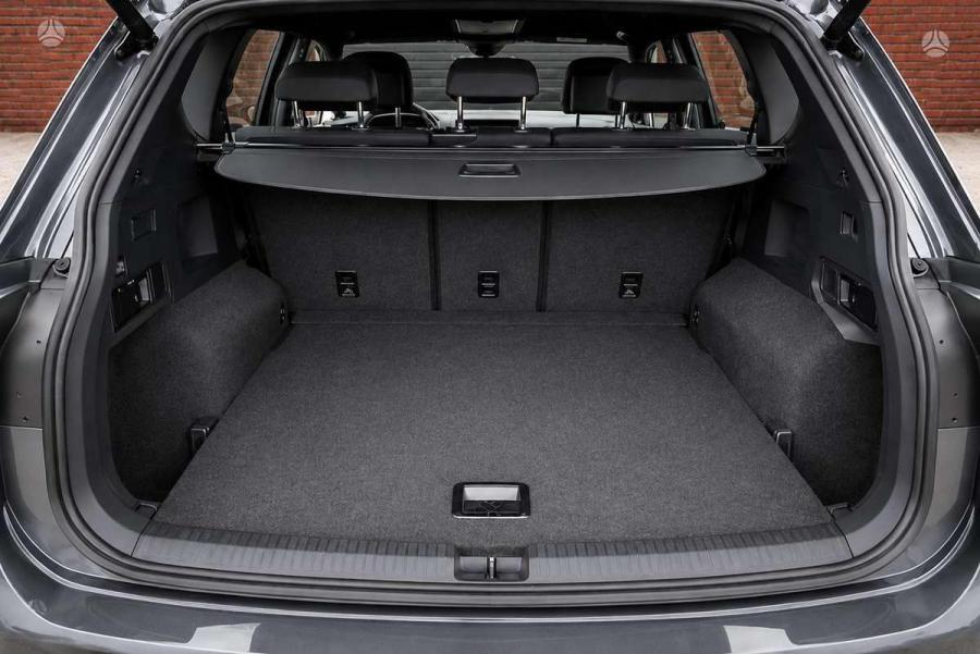 Grey SEAT Tarraco 2021 in Marijampole, with an engine capacity of 1.97 L and mileage of 172 thousand km for 20812 €, photo 21 on AUTOMOTO.COM.LV