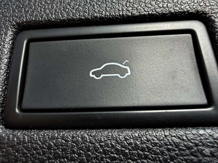 Grey SEAT Tarraco 2021 in Kaunas, with an engine capacity of 1.40 L and mileage of 202 thousand km for 18500 €, photo 17 on AUTOMOTO.COM.LV