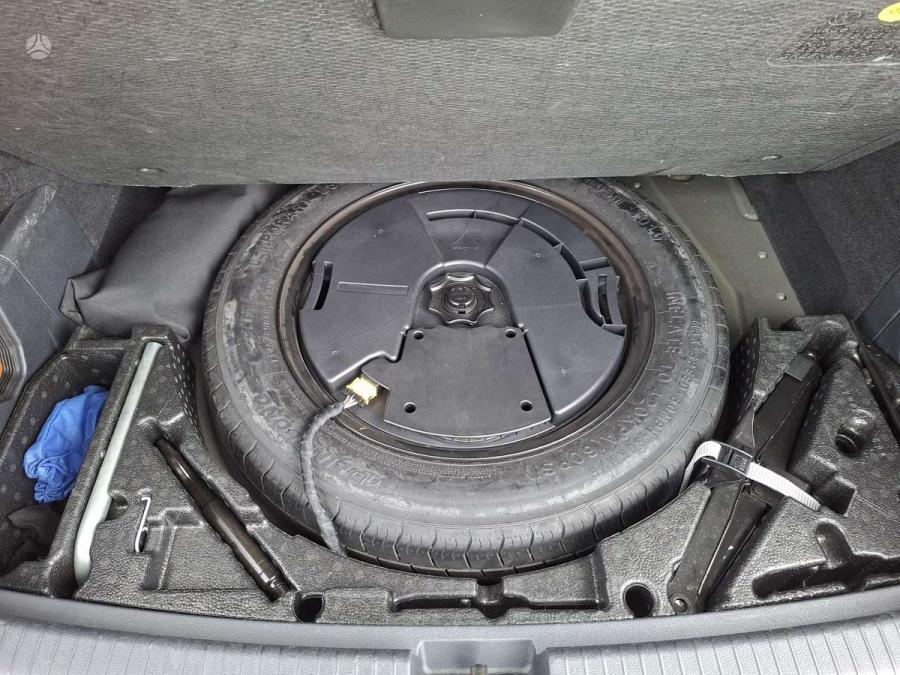 Grey SEAT Tarraco 2022 in Vilnius, with an engine capacity of 1.97 L and mileage of 203 thousand km for 21000 €, photo 23 on AUTOMOTO.COM.LV
