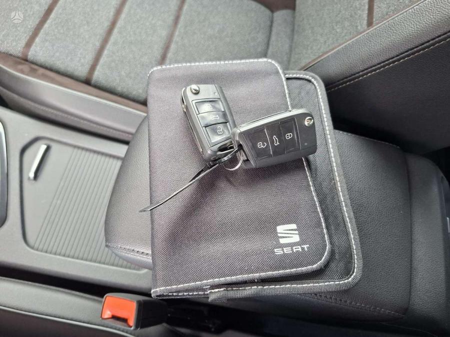 Grey SEAT Tarraco 2022 in Vilnius, with an engine capacity of 1.97 L and mileage of 203 thousand km for 21000 €, photo 29 on AUTOMOTO.COM.LV