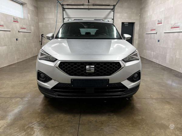 Pelēks SEAT Tarraco 2022 Marijampole, ar dzinēja tilpumu 1.50 L un nobraukumu 16 tūkst. km par 19844 €, foto 2 vietnē AUTOMOTO.COM.LV