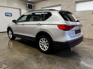 Grey SEAT Tarraco 2022 in Marijampole, with an engine capacity of 1.50 L and mileage of 16 thousand km for 19844 €, photo 5 on AUTOMOTO.COM.LV