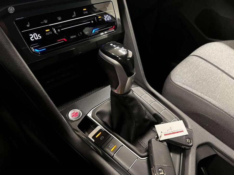Grey SEAT Tarraco 2022 in Marijampole, with an engine capacity of 1.50 L and mileage of 16 thousand km for 19844 €, photo 12 on AUTOMOTO.COM.LV