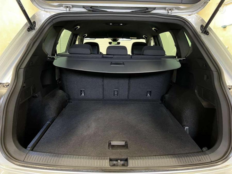 Grey SEAT Tarraco 2022 in Marijampole, with an engine capacity of 1.50 L and mileage of 16 thousand km for 19844 €, photo 16 on AUTOMOTO.COM.LV