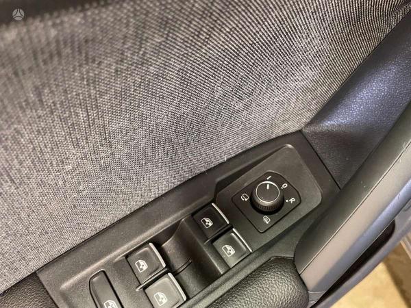 Grey SEAT Tarraco 2022 in Marijampole, with an engine capacity of 1.50 L and mileage of 170 thousand km for 18937 €, photo 8 on AUTOMOTO.COM.LV
