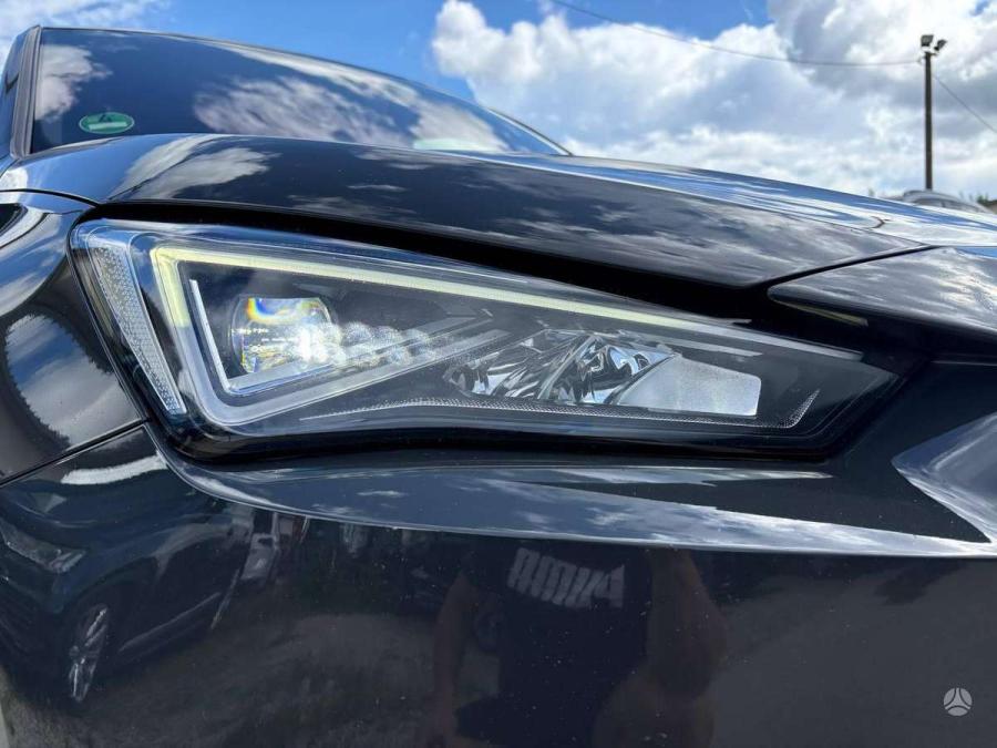 Grey SEAT Tarraco 2022 in Vilnius, with an engine capacity of 1.97 L and mileage of 226 thousand km for 14700 €, photo 4 on AUTOMOTO.COM.LV