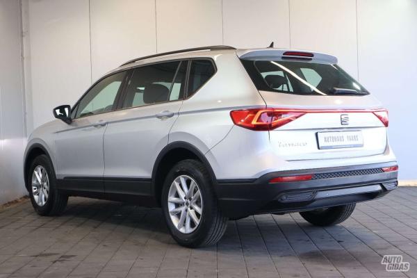 Grey SEAT Tarraco 2023 in Kaunas, with an engine capacity of 2.00 L and mileage of 24 thousand km for 26924 €, photo 6 on AUTOMOTO.COM.LV