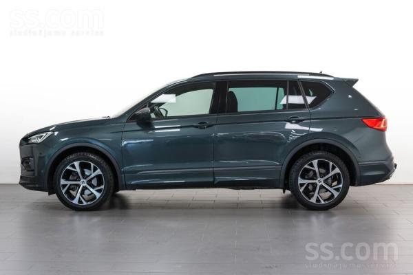 Grey SEAT Tarraco 2023 in Riga, with an engine capacity of 2.00 L and mileage of 35 thousand km for 31500 €, photo 2 on AUTOMOTO.COM.LV