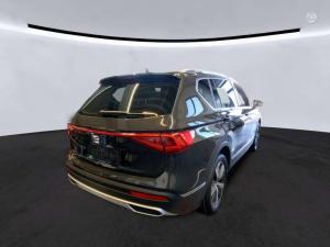 Grey SEAT Tarraco 2023 in Vilnius, with an engine capacity of 1.50 L and mileage of 125 thousand km for 22870 €, photo 3 on AUTOMOTO.COM.LV