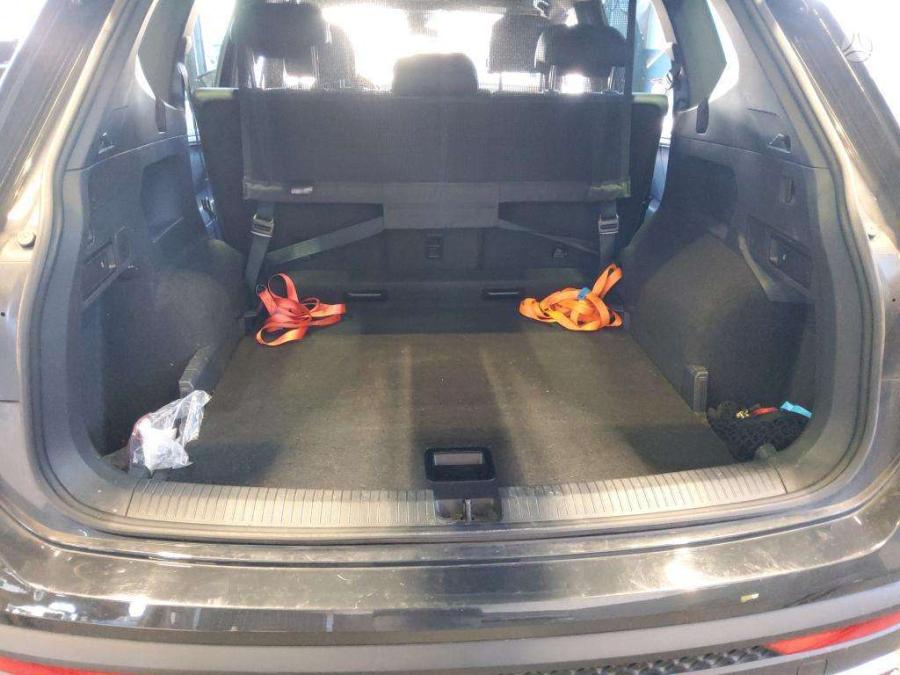 Grey SEAT Tarraco 2023 in Vilnius, with an engine capacity of 1.50 L and mileage of 125 thousand km for 22870 €, photo 12 on AUTOMOTO.COM.LV