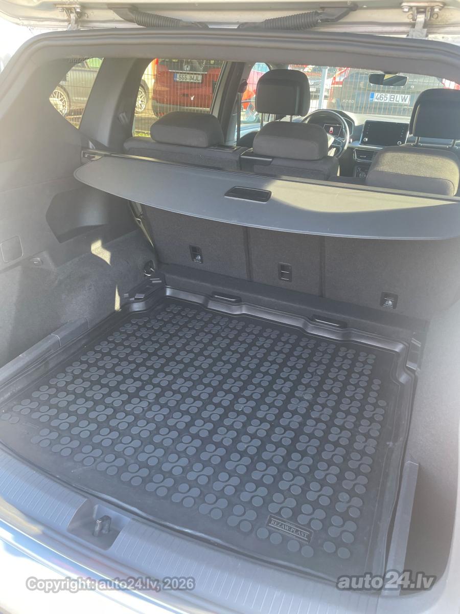 Grey SEAT Tarraco 2021 in Tallinn, with an engine capacity of 1.50 L and mileage of 96 thousand km for 21900 €, photo 12 on AUTOMOTO.COM.LV