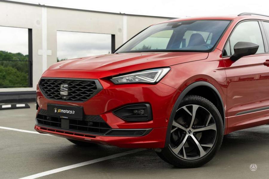 Red SEAT Tarraco 2022 in Vilnius, with an engine capacity of 1.97 L and mileage of 68 thousand km for 27950 €, photo 3 on AUTOMOTO.COM.LV