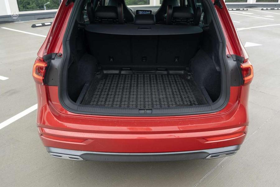 Red SEAT Tarraco 2022 in Vilnius, with an engine capacity of 1.97 L and mileage of 68 thousand km for 27950 €, photo 16 on AUTOMOTO.COM.LV