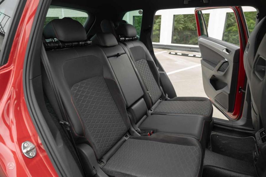 Red SEAT Tarraco 2022 in Vilnius, with an engine capacity of 1.97 L and mileage of 68 thousand km for 27950 €, photo 21 on AUTOMOTO.COM.LV